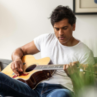About Dr Rangan Chatterjee: Doctor, Author, and Podcaster / Dr Chatterjee